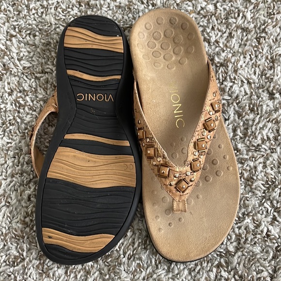 Vionic | Shoes | Vionic Floriana Jeweled Leather Thong Flip Flop ...